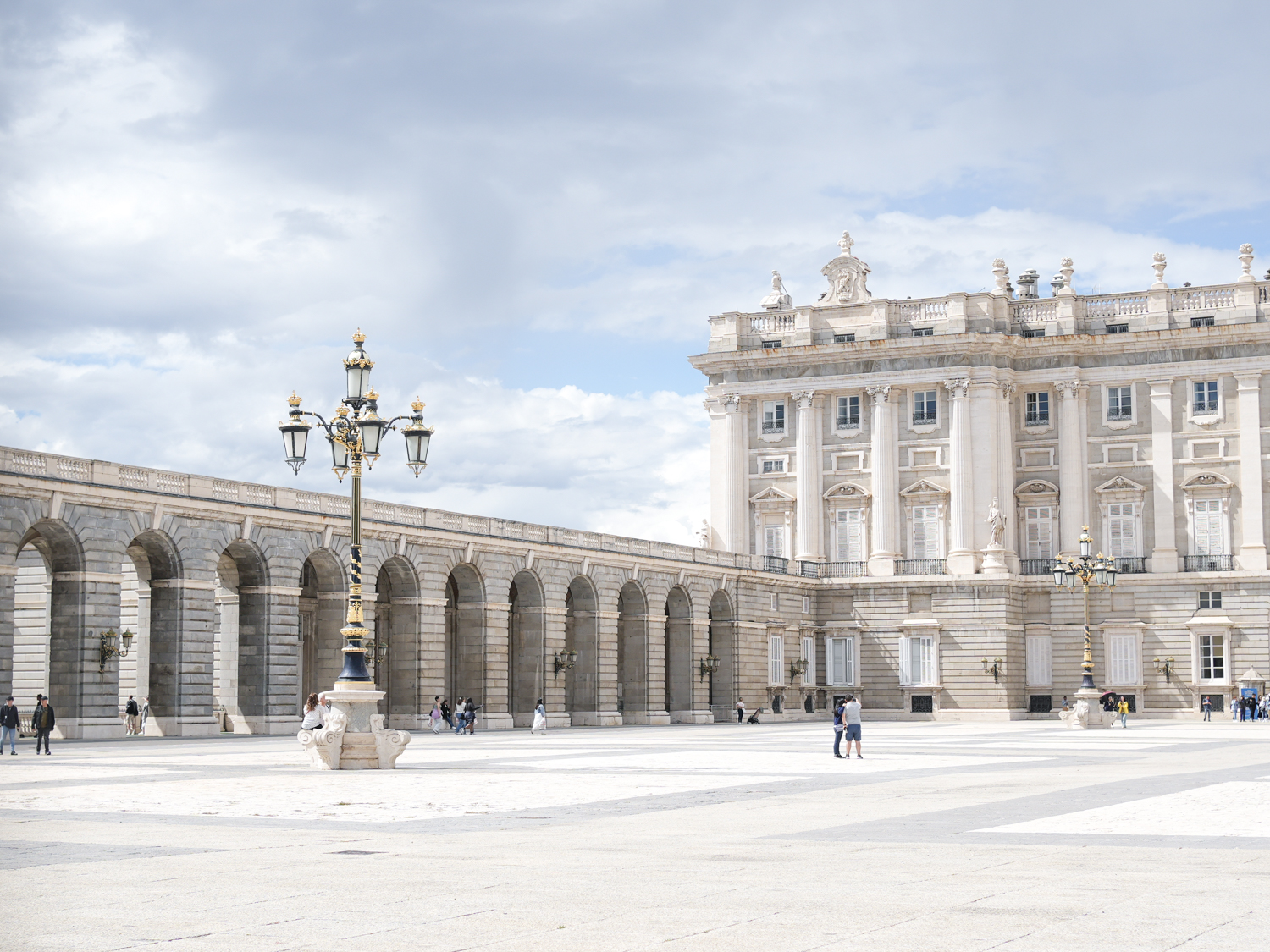 直行便が復活！『スペイン・マドリード』の基本情報、デイトリップにおすすめのスポットや、ここでしか味わえない特別な体験をご紹介｜tabimuse